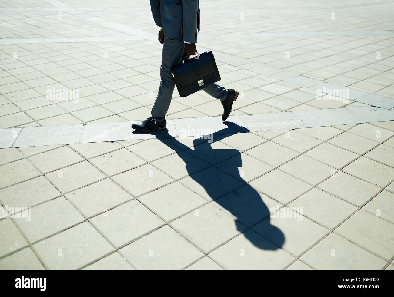 Hurrying man hi-res stock photography and images - Alamy
