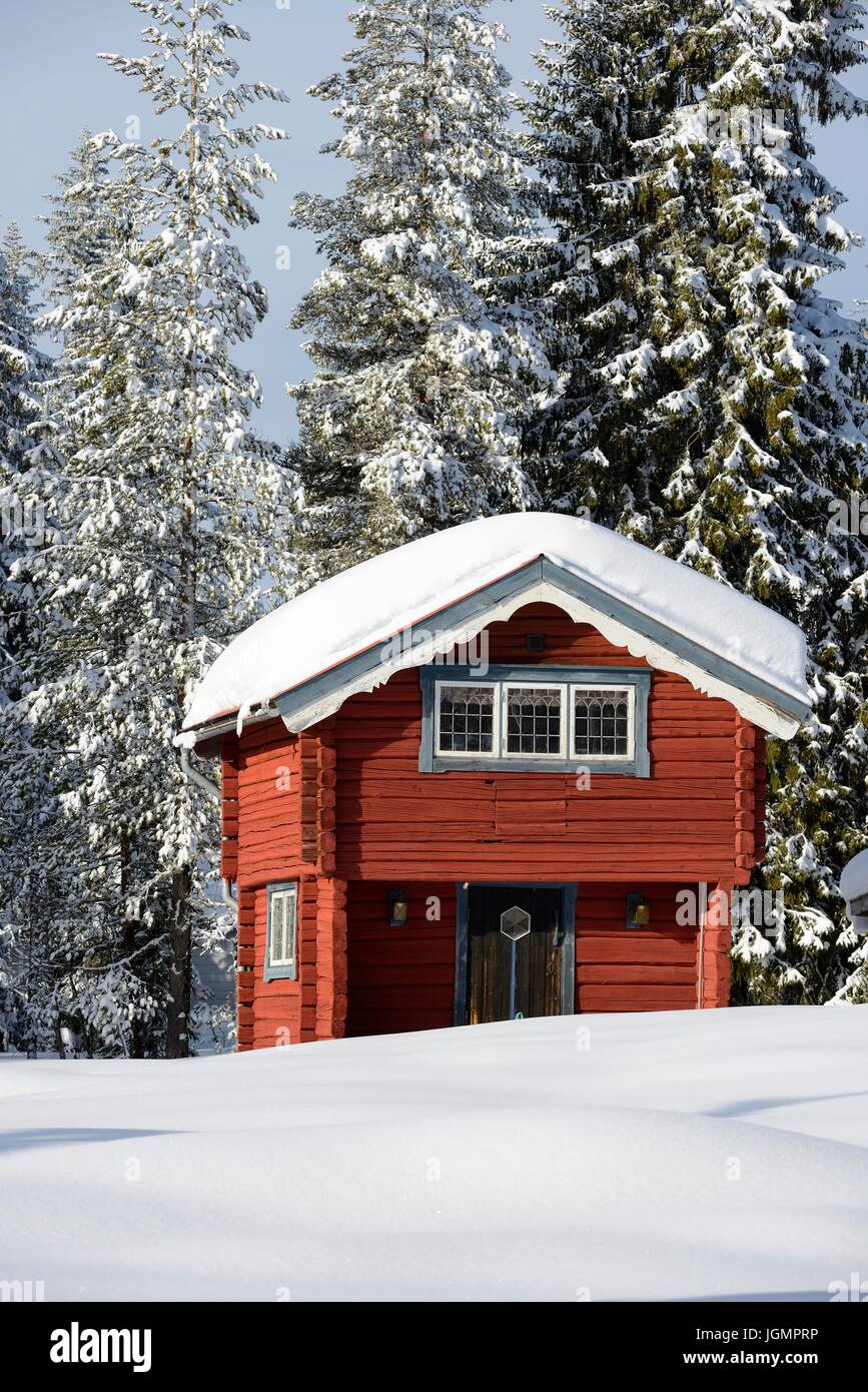 Small swedish cottage hi-res stock photography and images - Alamy