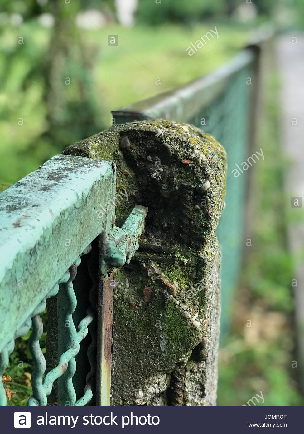 Dilapidated Fence Stock Photos & Dilapidated Fence Stock Images - Alamy