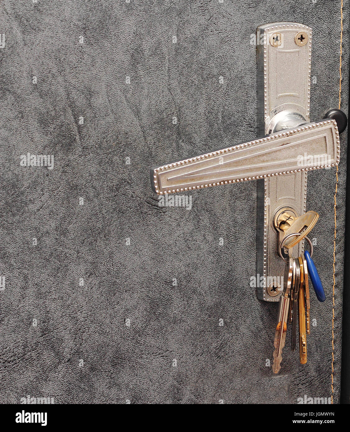 Door keyhole bunch keys hi-res stock photography and images - Alamy