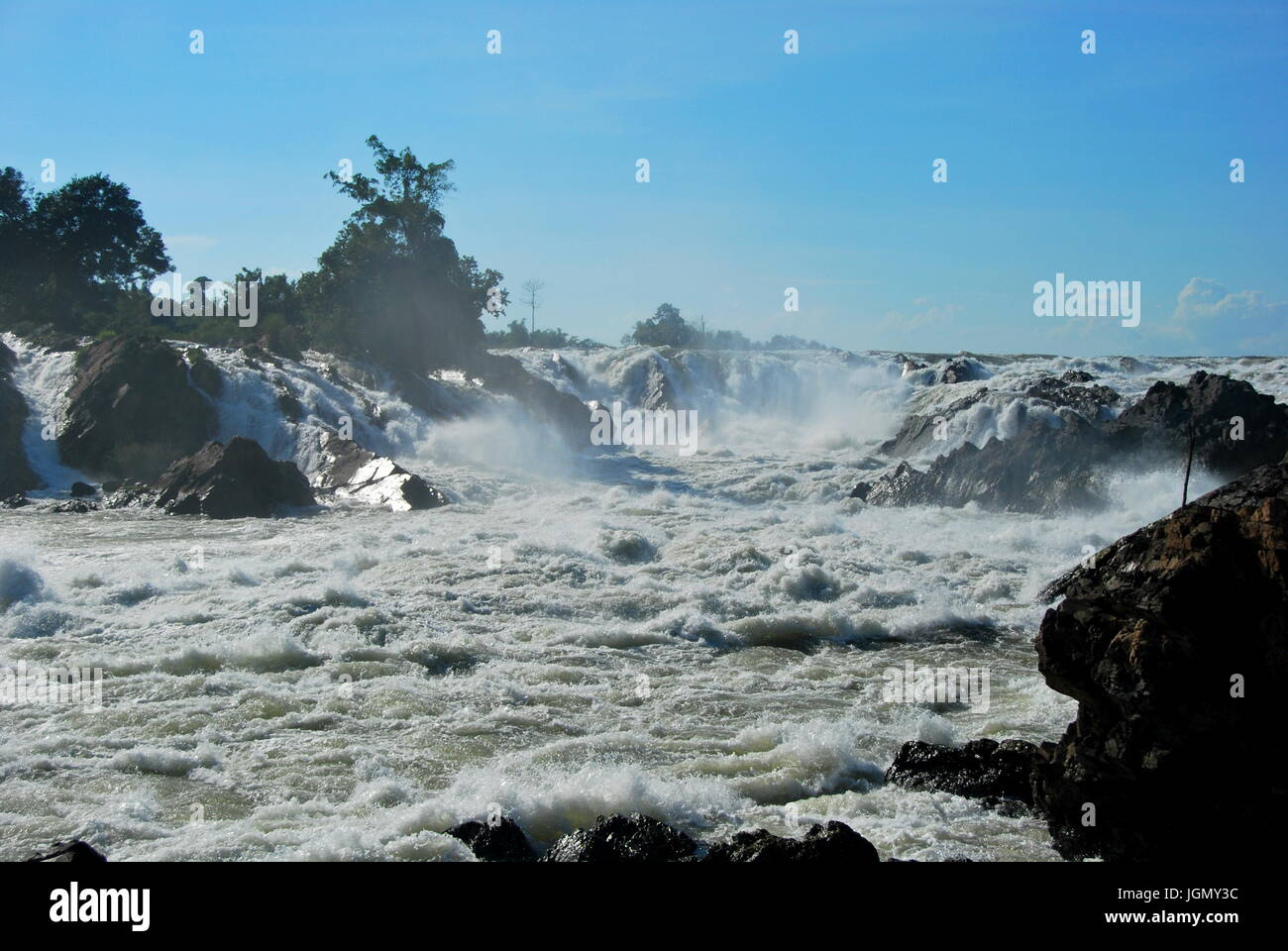 The powerful Khone Phapheng Waterfalls near Don Det, 4000 Islands, Laos ...