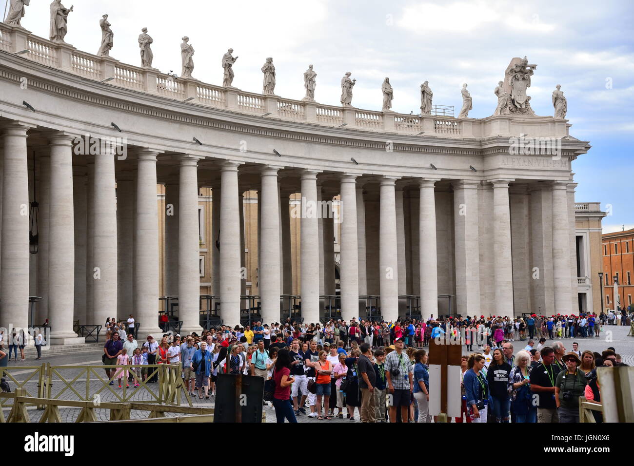 queue at St peter's square,vatican,italy Stock Photo - Alamy