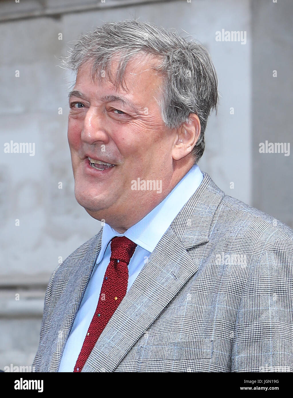 A memorial service is held at Westminster Abbey for Ronnie Corbett ...