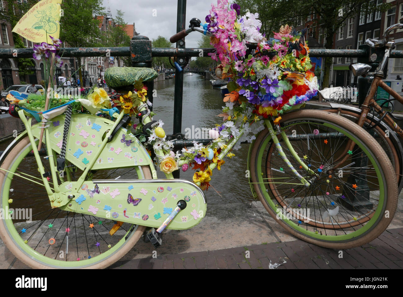 BICYCLE AMSTERDAM HOLLAND EUROPE Stock Photo - Alamy