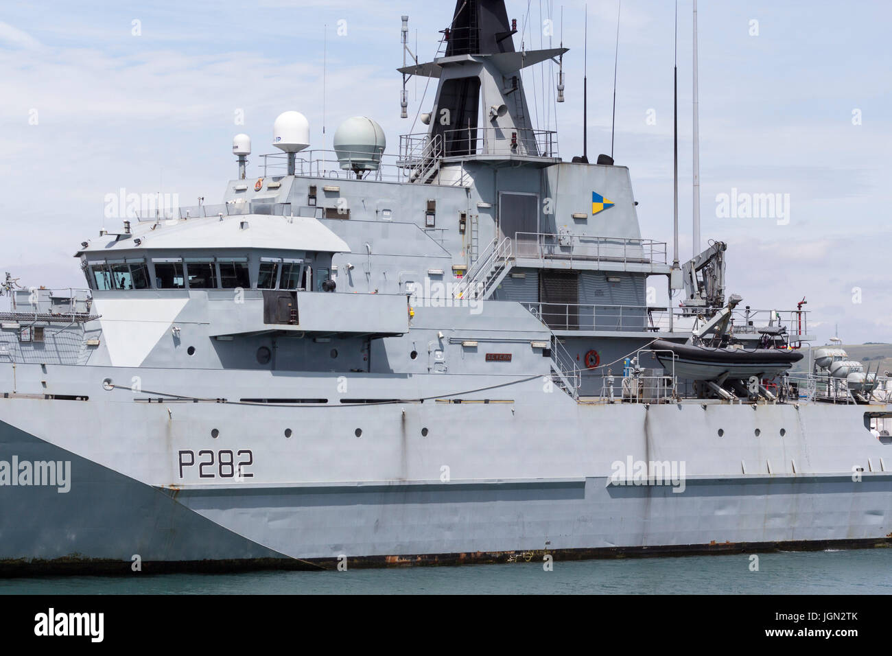 British Royal Navy HMS severn - P282, River-class offshore patrol ...