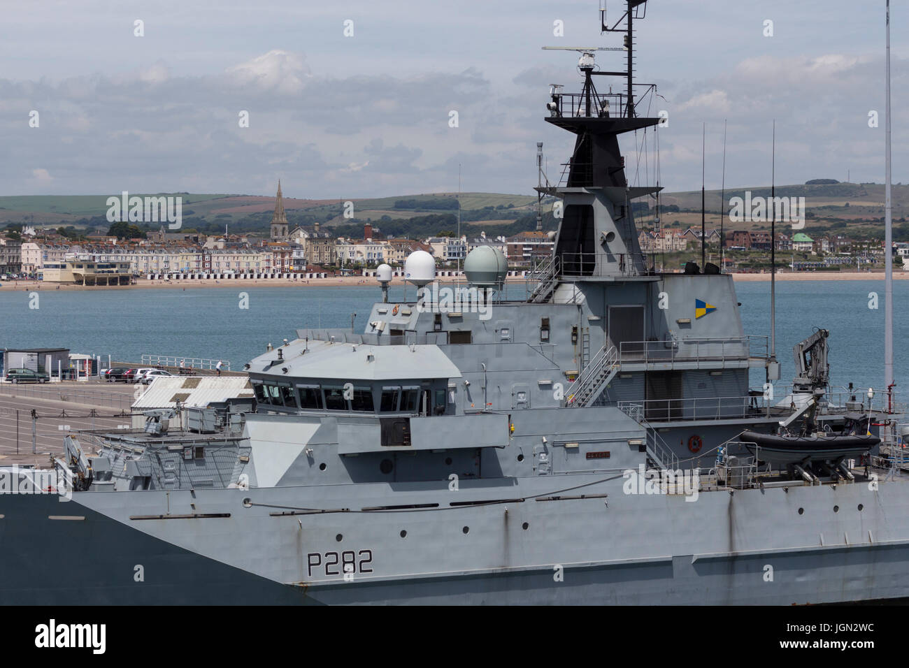 British Royal Navy HMS severn - P282, River-class offshore patrol ...