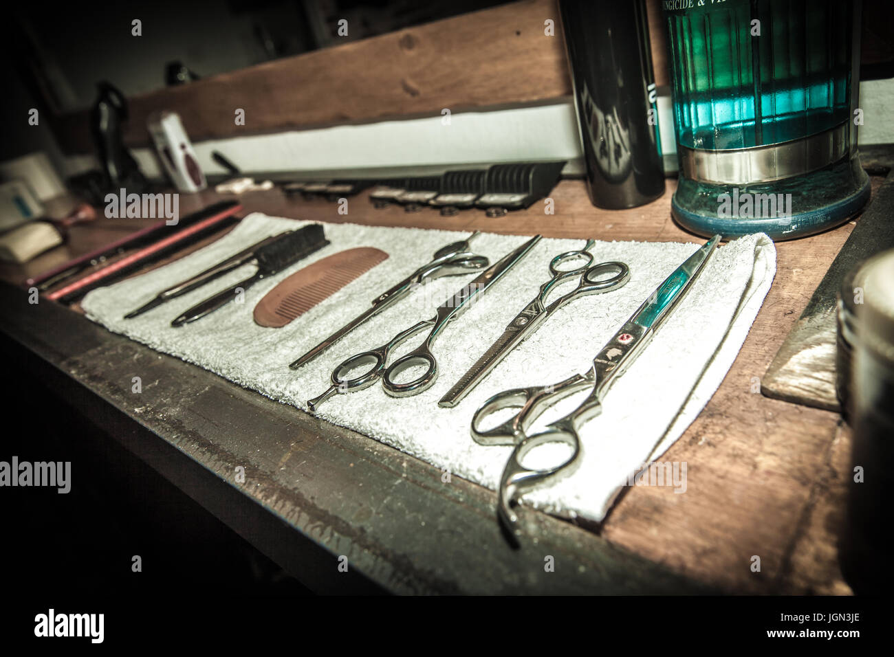 Barber utensils hi-res stock photography and images - Alamy