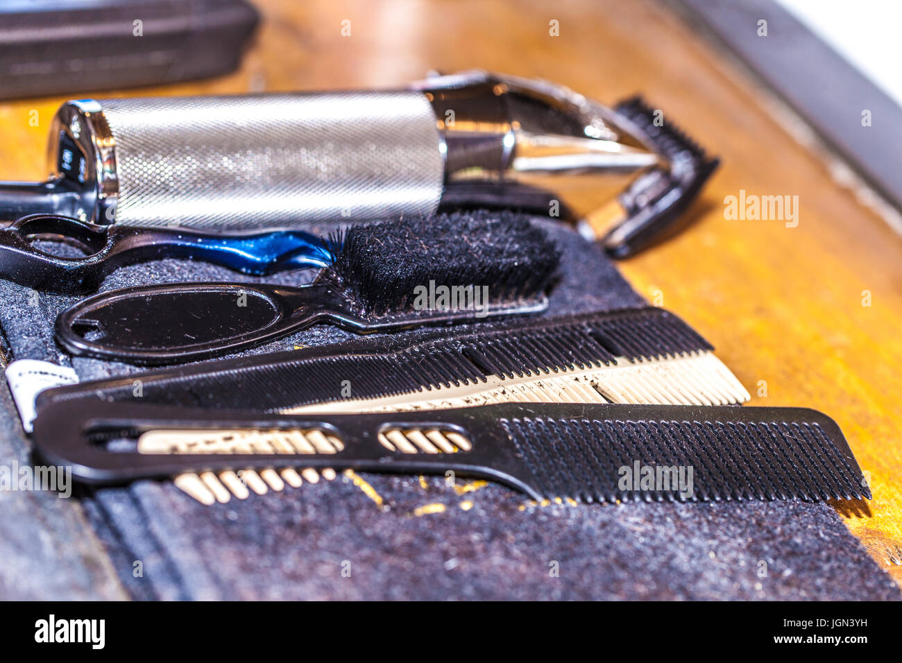 Barber implements hi-res stock photography and images - Alamy