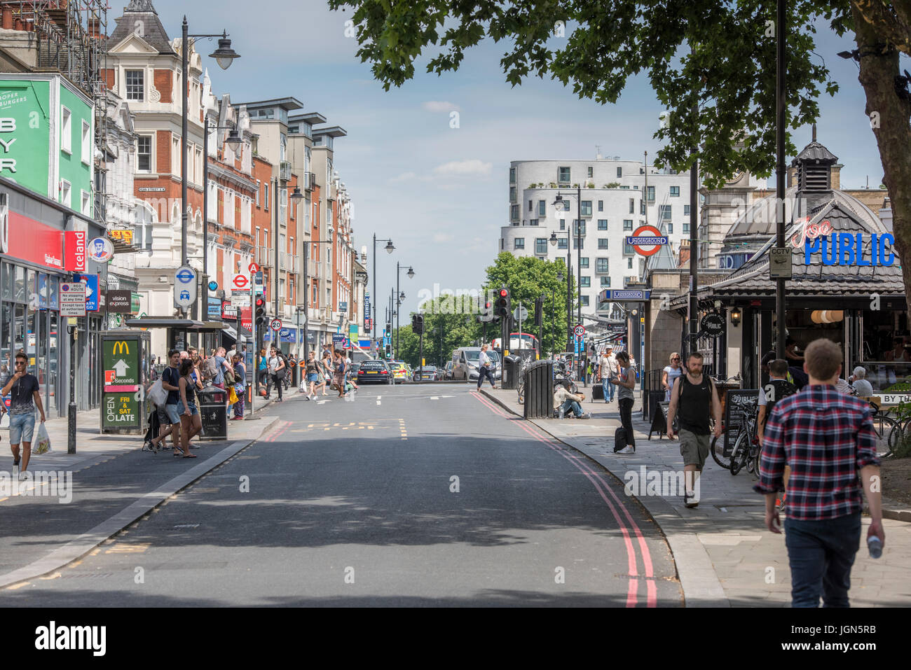 Clapham High Street Stock Photos & Clapham High Street Stock Images - Alamy