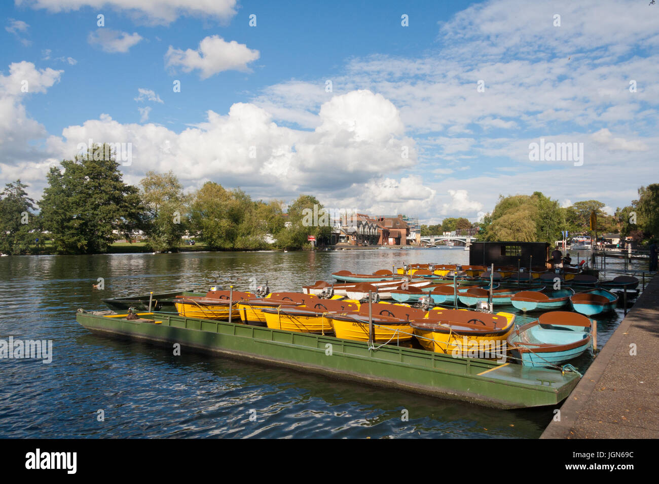 Rowing boats for hire on the Thames river at Windsor, Berkshire ...