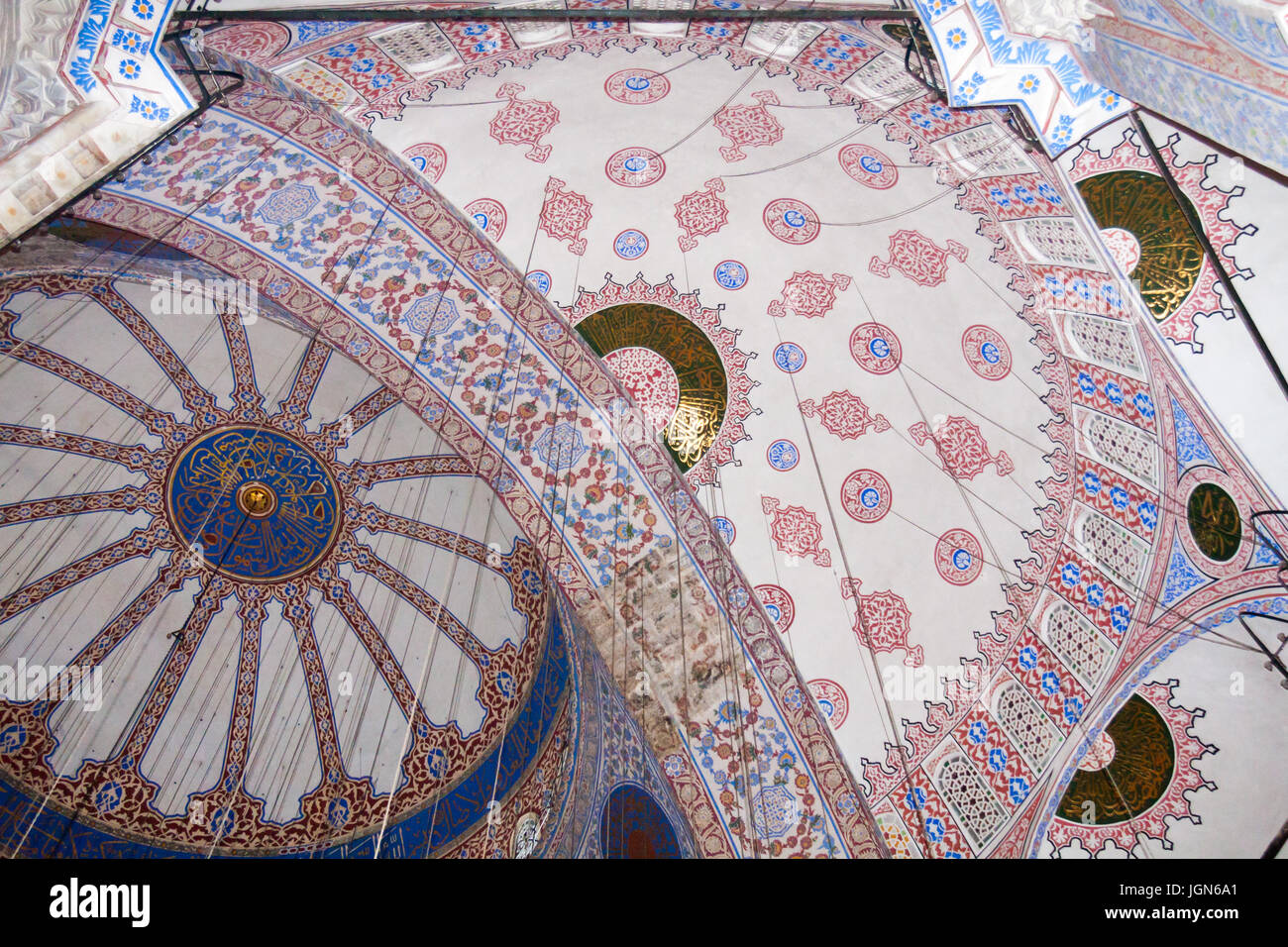 Blue mosque istanbul turkey ceiling hi-res stock photography and images ...