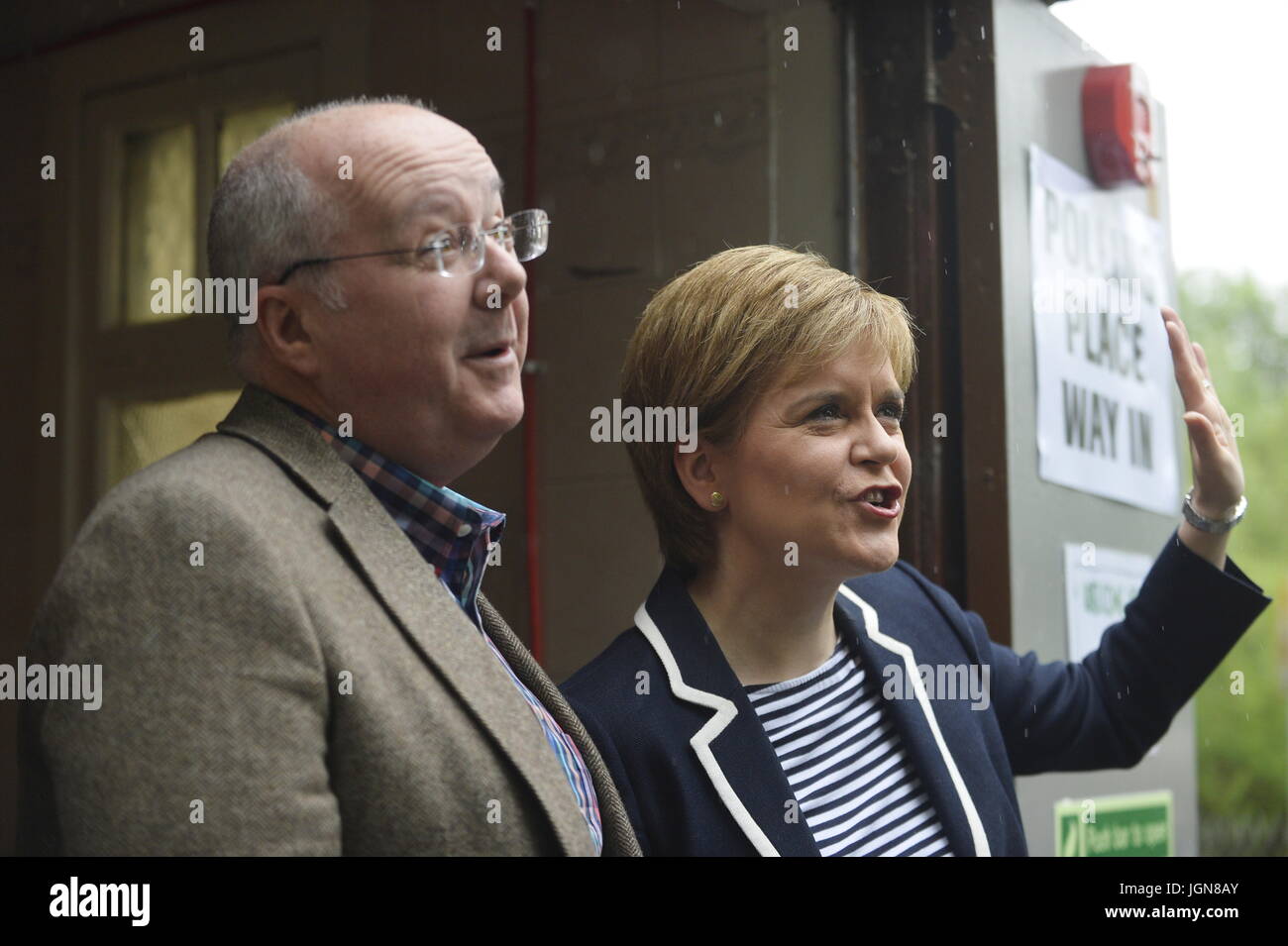 Nicola sturgeon with husband peter murrell hi-res stock photography and ...