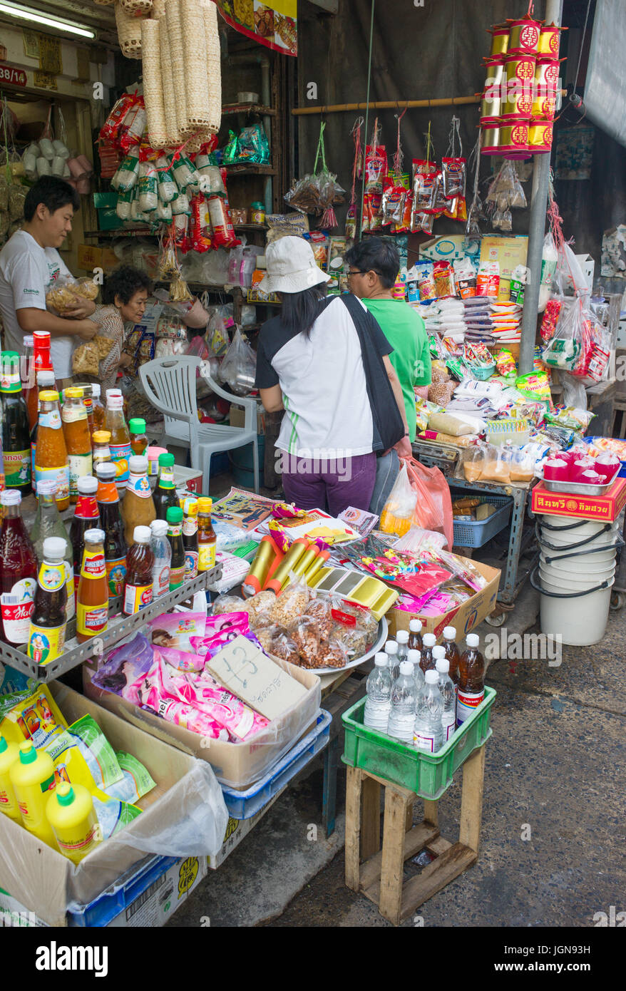 Grocer's shop in market. Nonthaburi, Thailand Stock Photo - Alamy