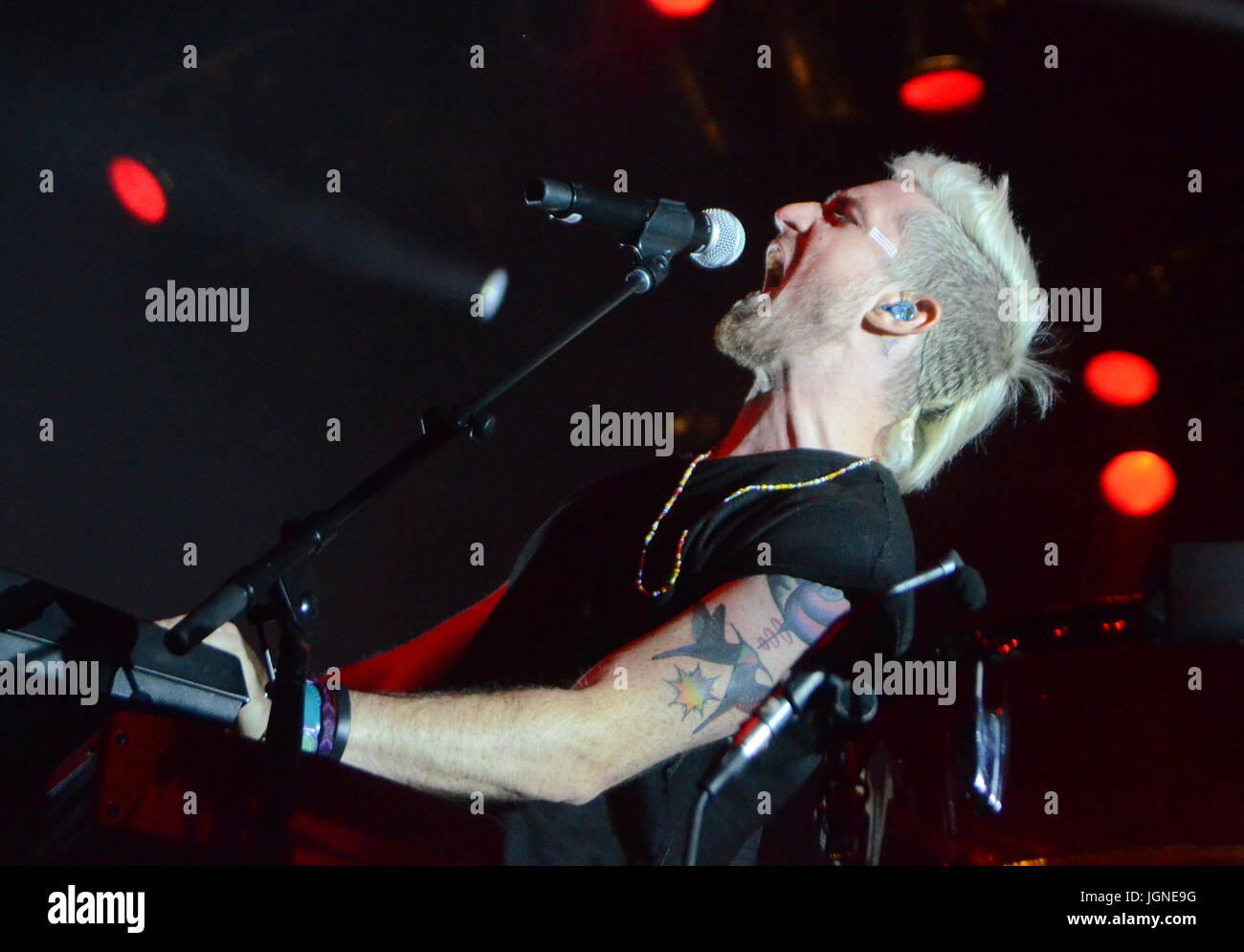 Walk the moon nicholas petricca hi-res stock photography and images - Alamy
