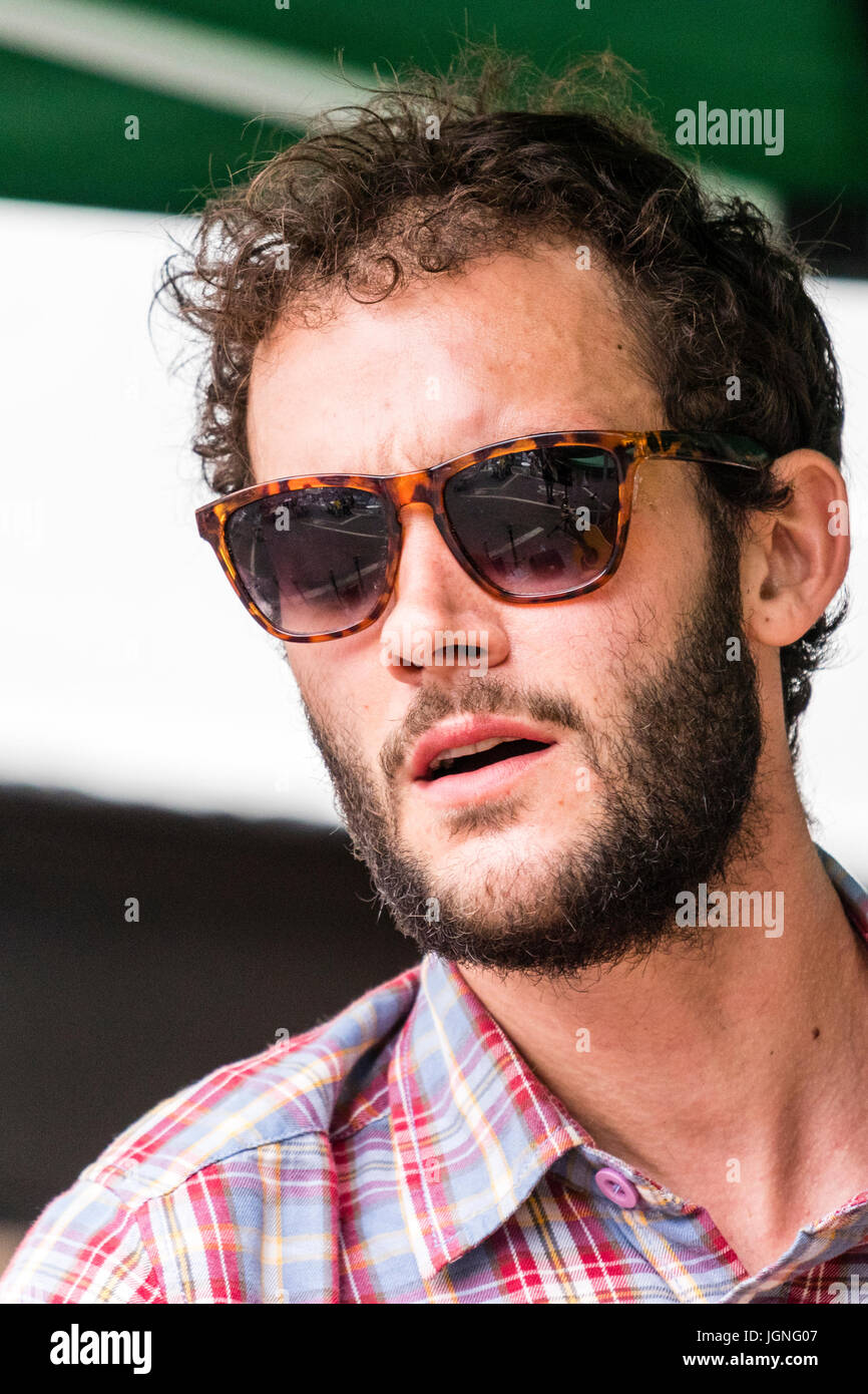 Josh allen hi-res stock photography and images - Alamy