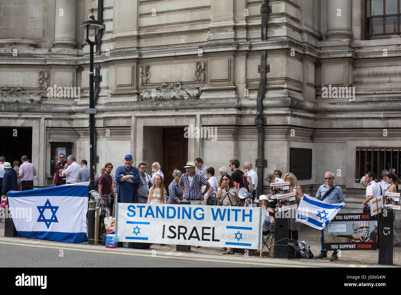 Queen elizabeth ii centre at westminster hall hi-res stock photography ...