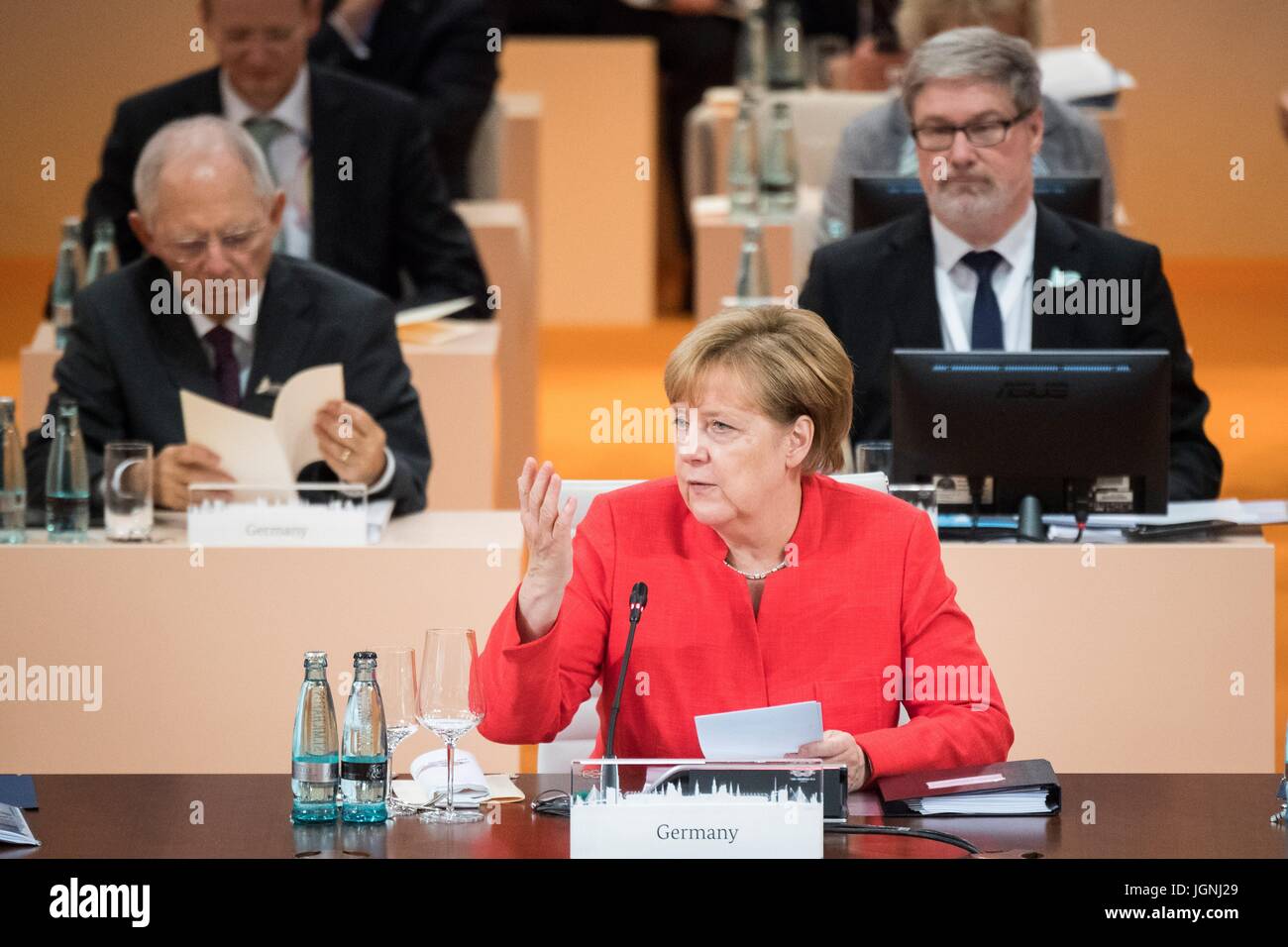 Plenary germany hi-res stock photography and images - Alamy