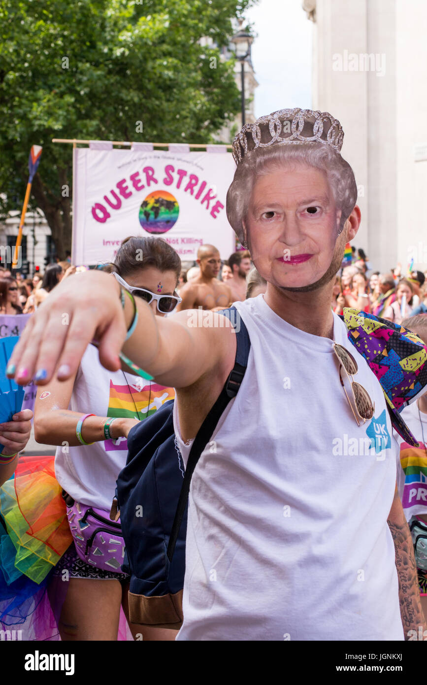 Queen elizabeth mask hi-res stock photography and images - Alamy