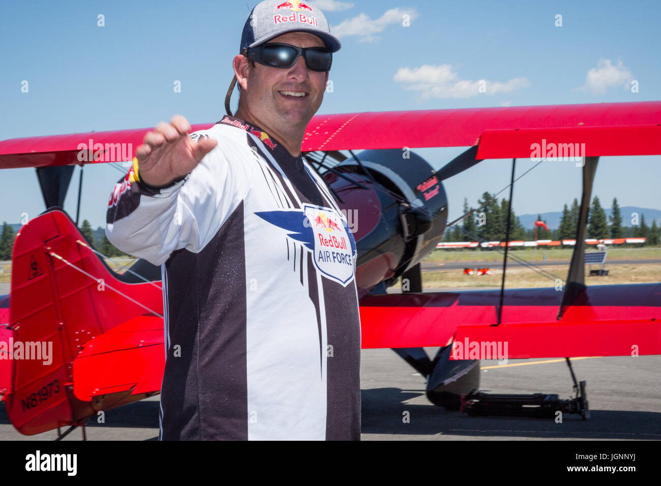 Luke aikins hi-res stock photography and images - Alamy