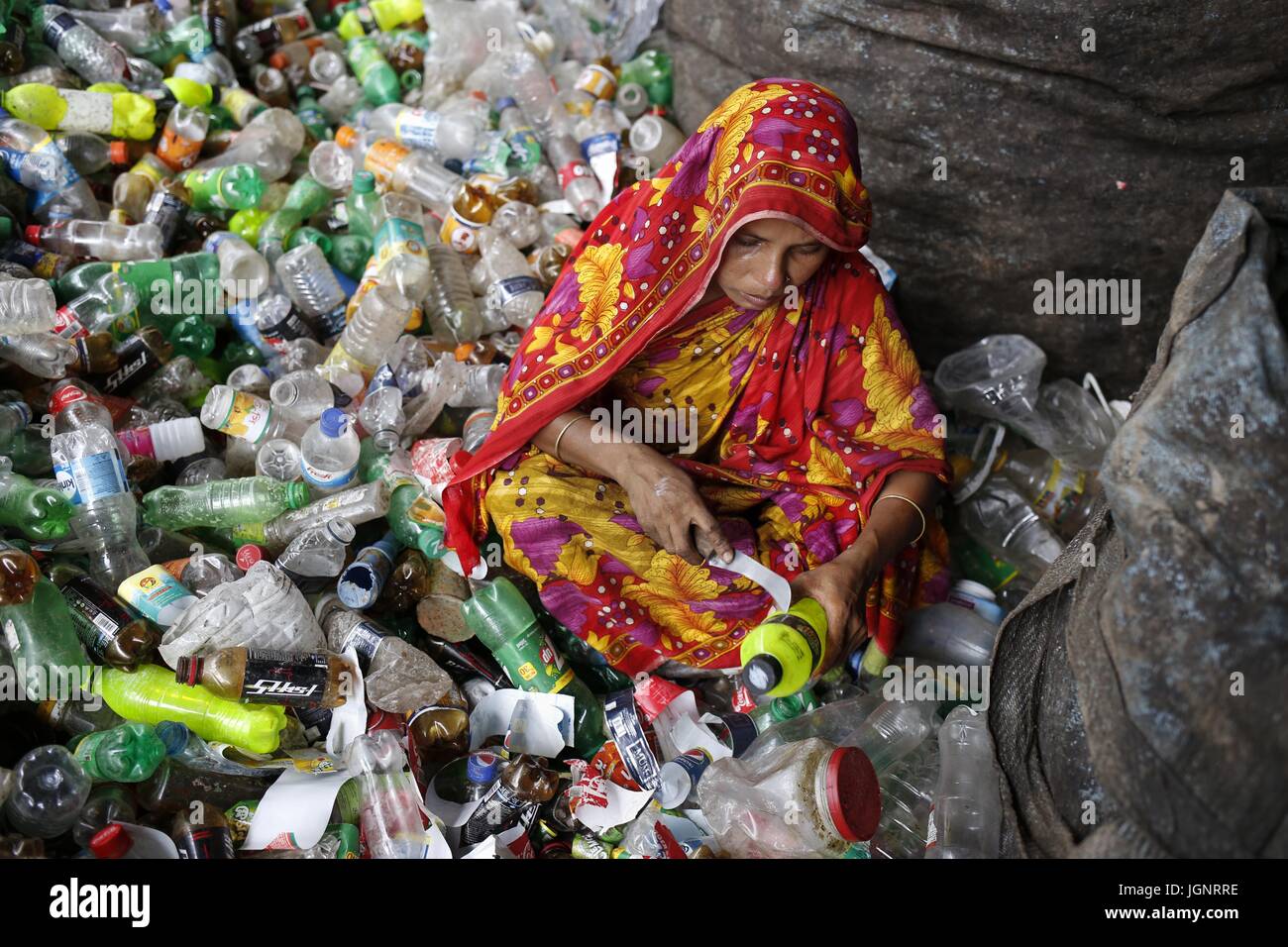 Labor wages working people hi-res stock photography and images - Alamy