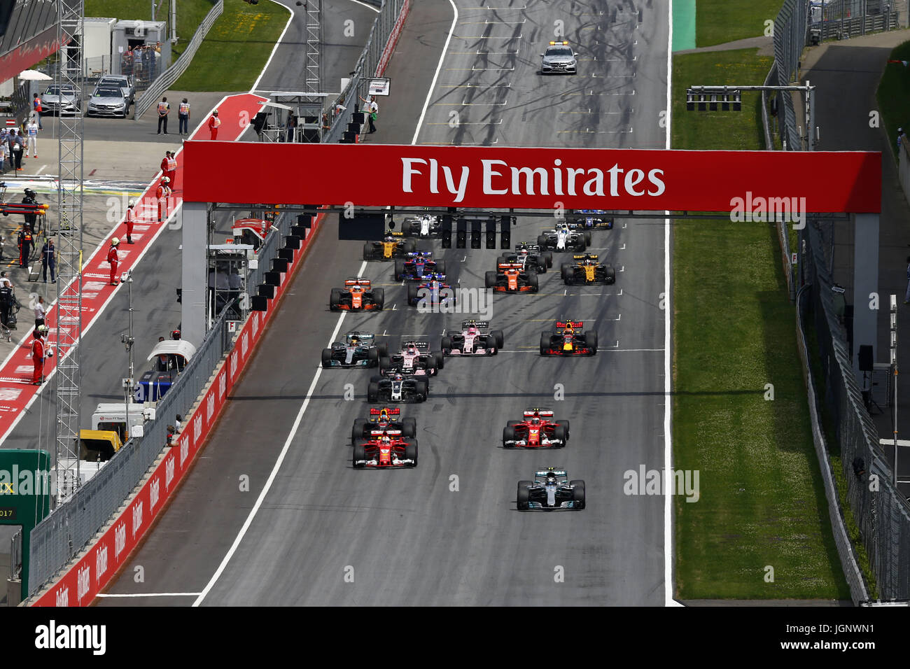 Formula one mass start hi-res stock photography and images - Alamy