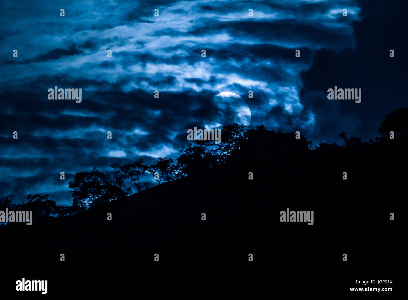 Blue sun set hi-res stock photography and images - Alamy