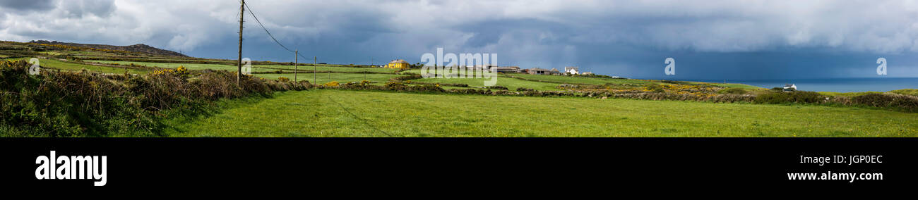 Cornwall landscape dark sky hi-res stock photography and images - Alamy