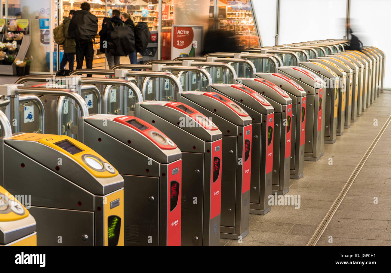 Ov chipkaart hi-res stock photography and images - Alamy