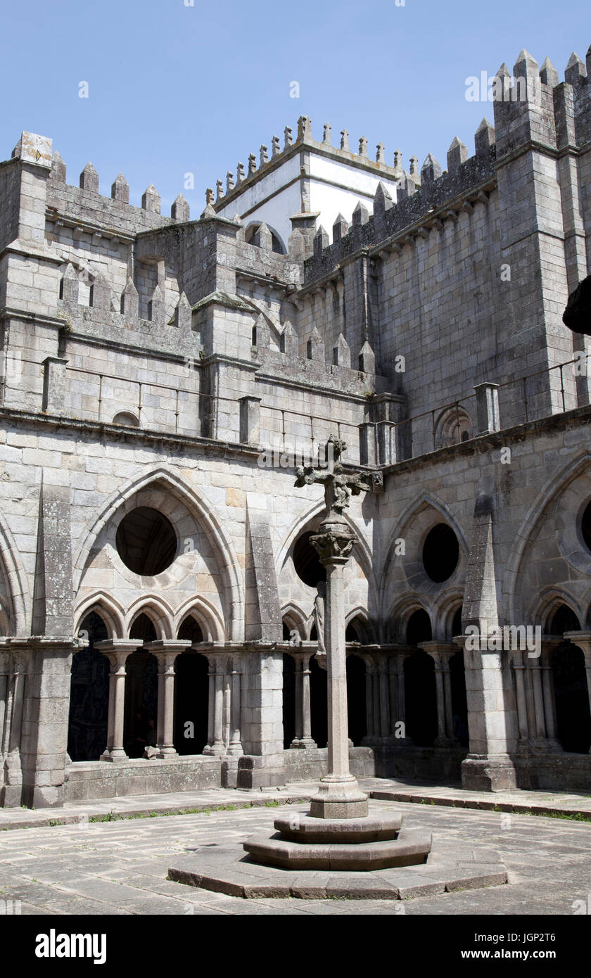 Gothic Cloisters High Resolution Stock Photography and Images - Alamy