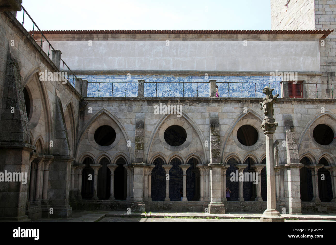 Courtyard and Terrace at Gothic Cloisters at Sé Cathderal in Porto ...
