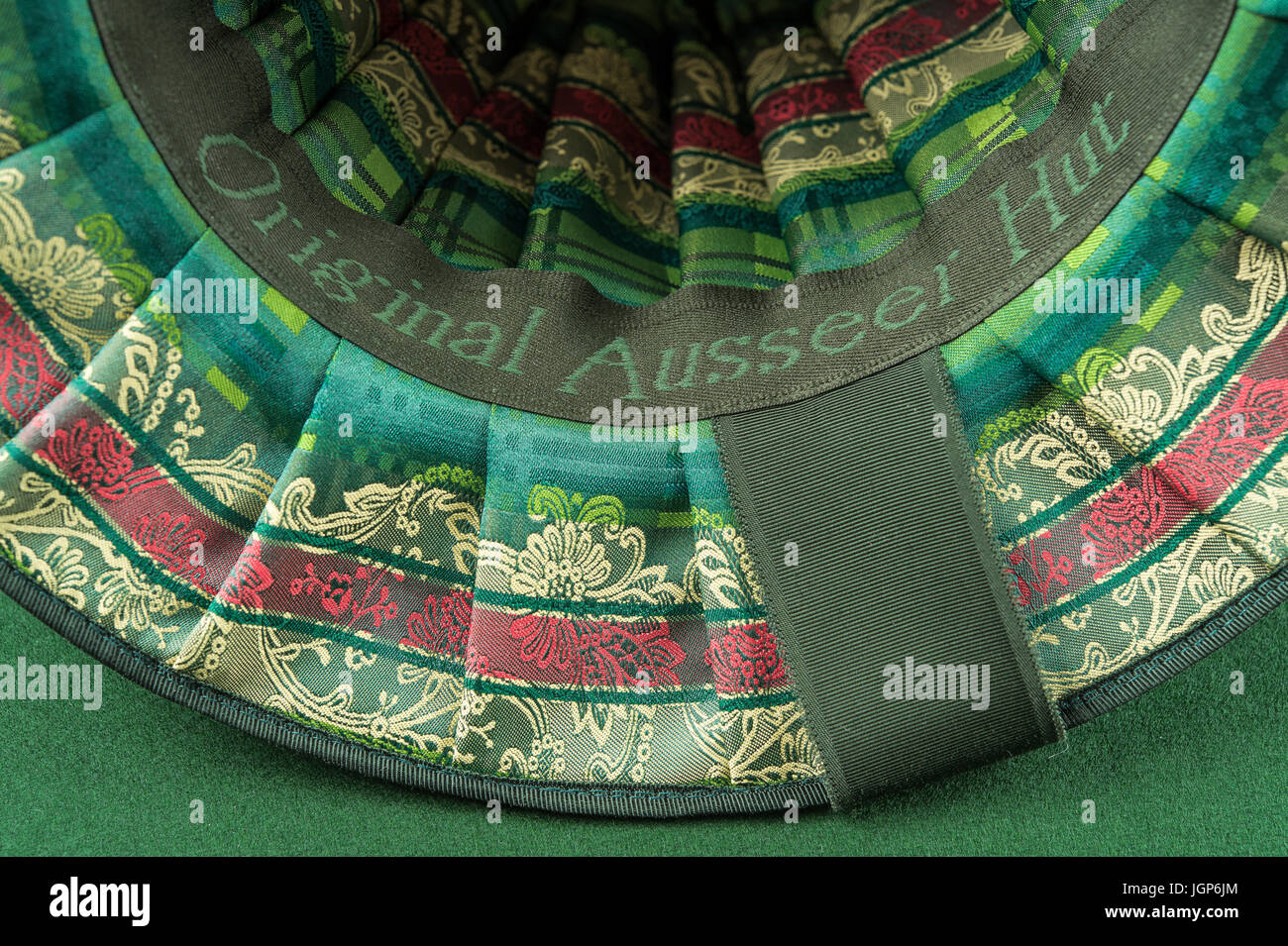 Inner lining of a wool felt hat, multicolored, with hatband, Anna ...