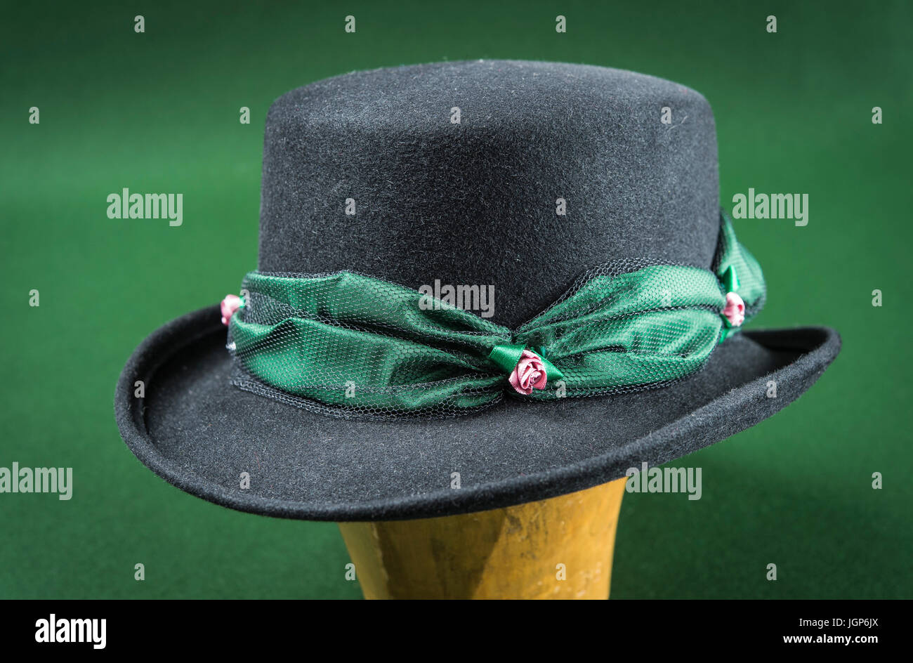 Hatbrim hi-res stock photography and images - Alamy