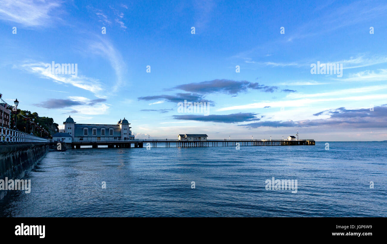 Penarth pier south wales hi-res stock photography and images - Alamy