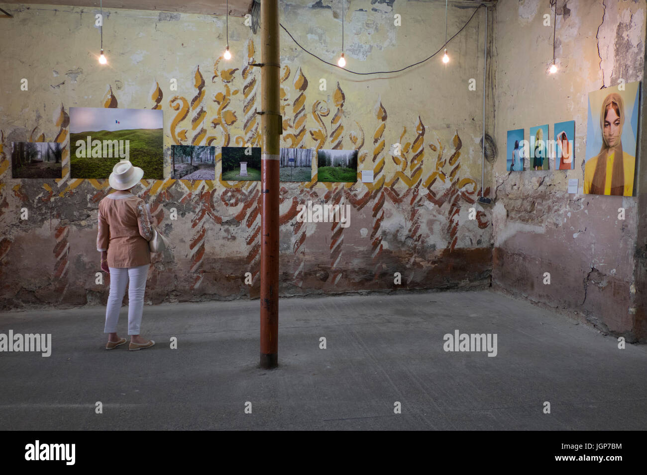 Rencontres d'arles hi-res stock photography and images - Alamy