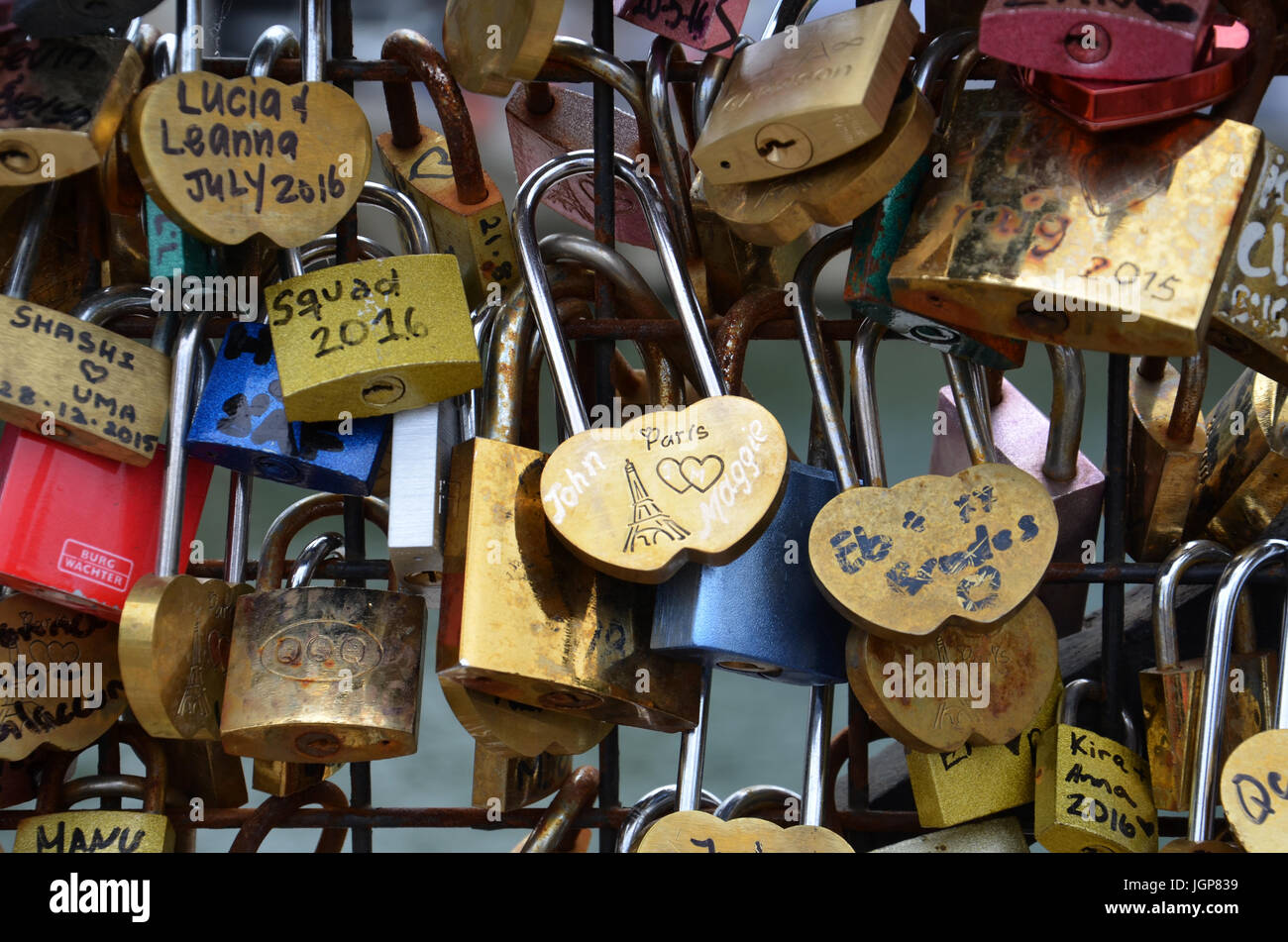 Pont neuf love locks hi-res stock photography and images - Alamy