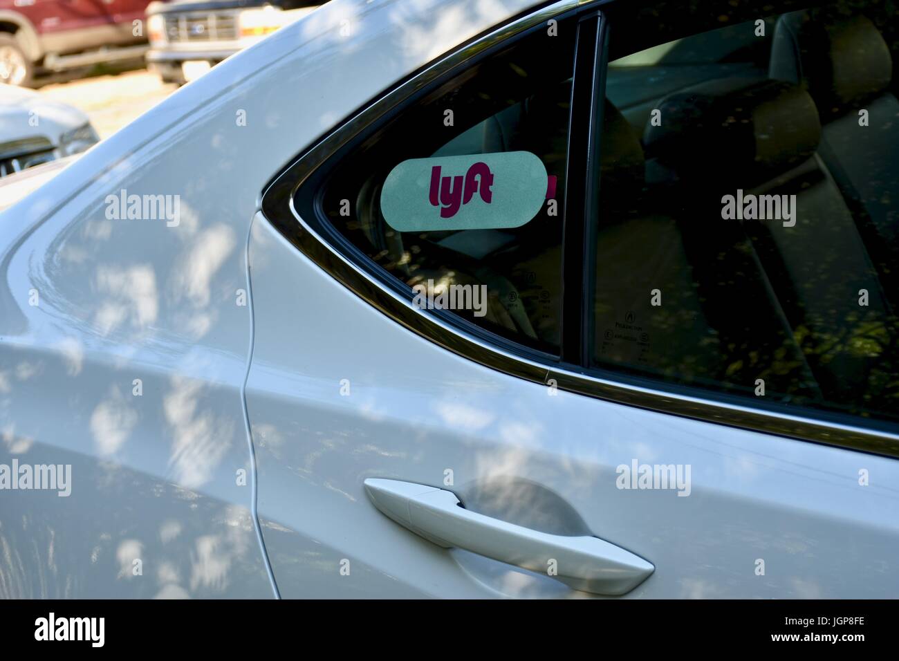 Car pick up passenger hi-res stock photography and images - Alamy