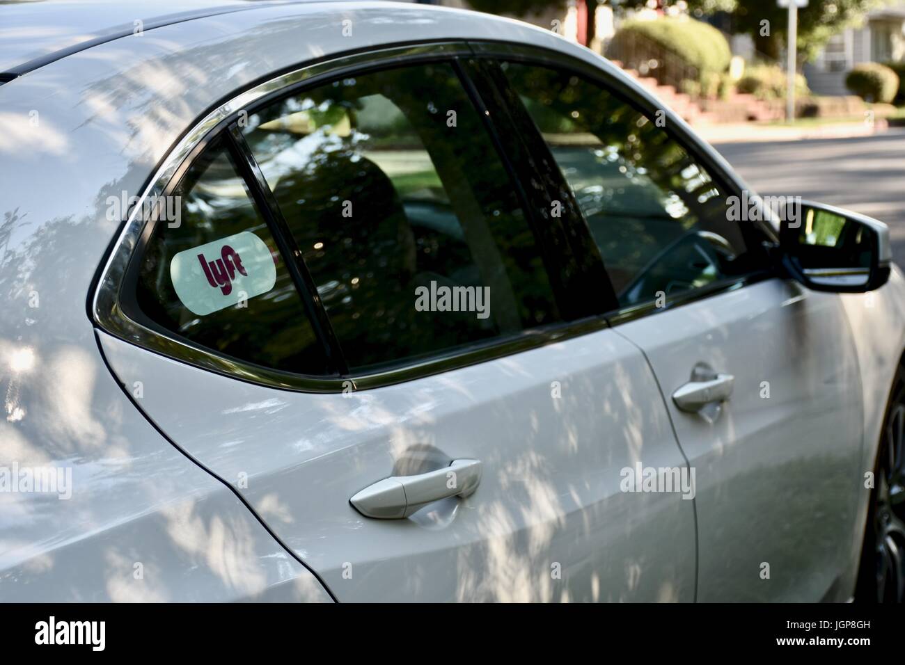 Car pick up passenger hi-res stock photography and images - Alamy