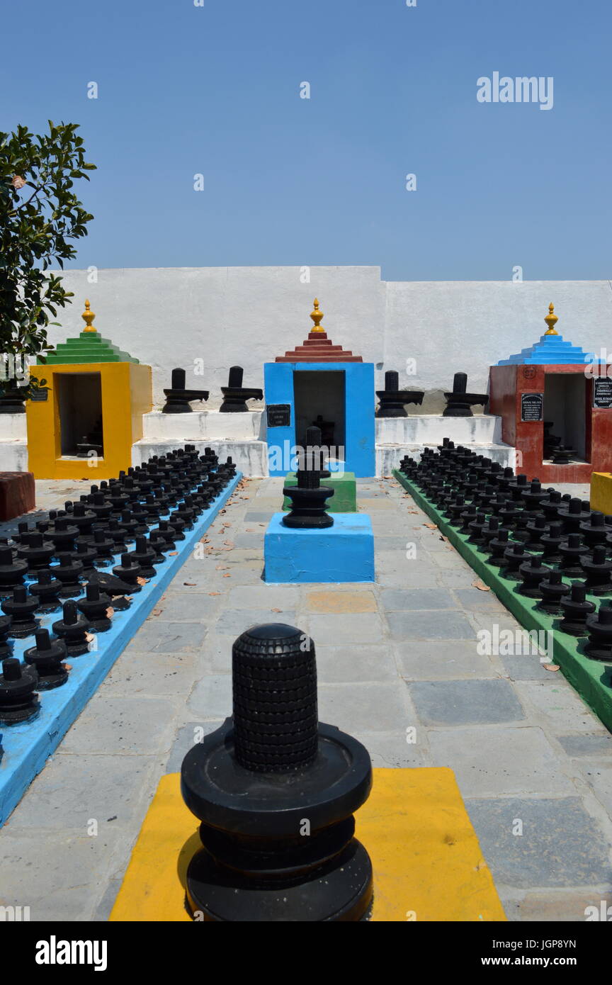 Kotilingeshwar temple hi-res stock photography and images - Alamy