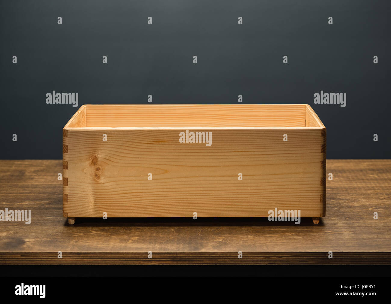 Empty wooden box on the table Stock Photo - Alamy