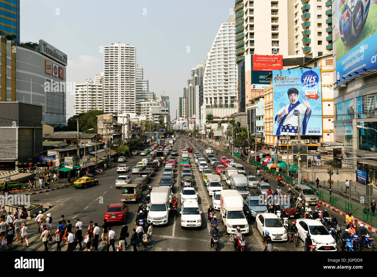 Asoke road and sukhumvit road hi-res stock photography and images - Alamy