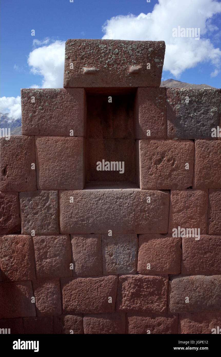 The Inti Watana temple complex of the Pisac Inca ruins Stock Photo - Alamy