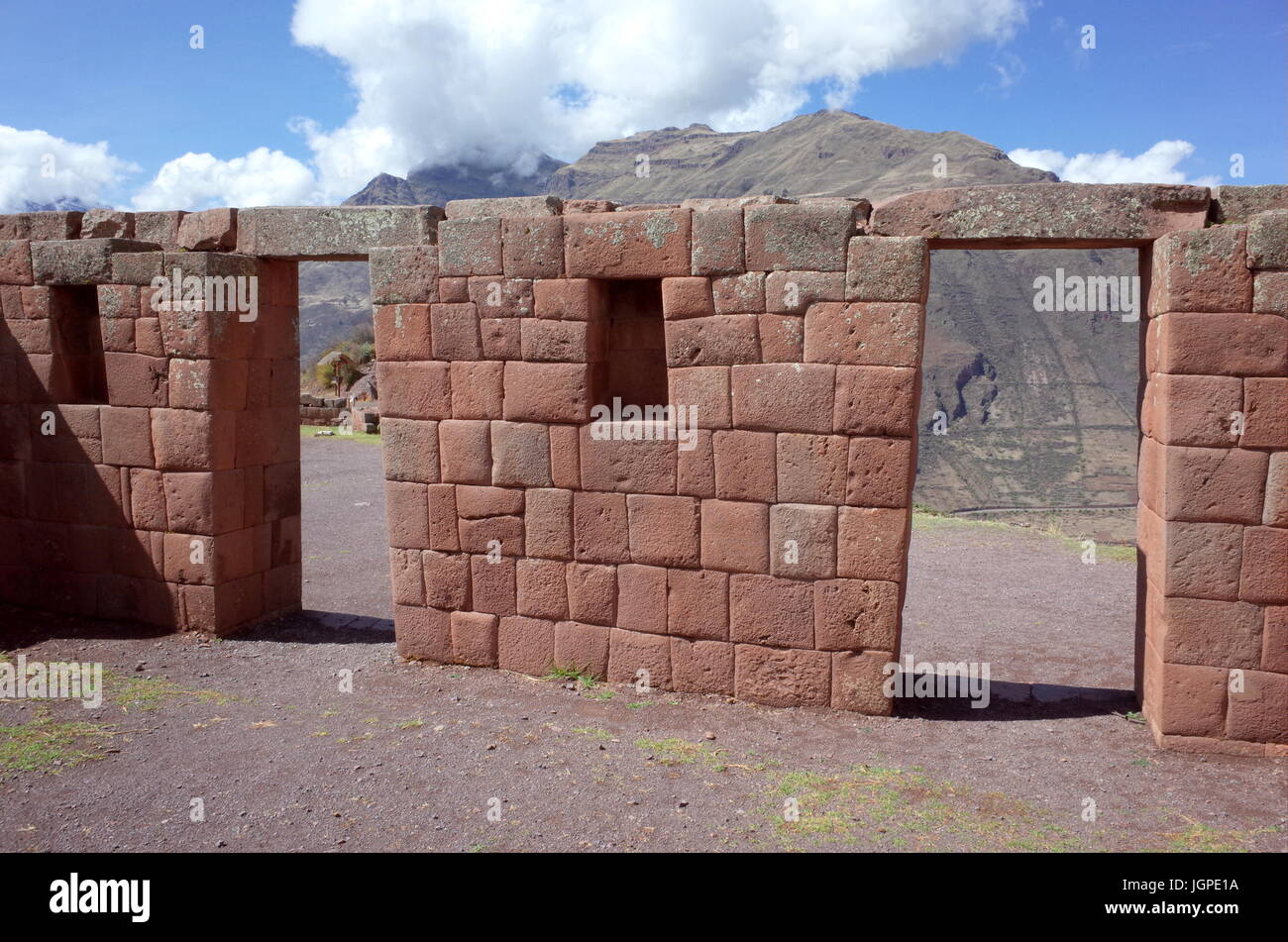The Inti Watana temple complex of the Pisac Inca ruins Stock Photo - Alamy