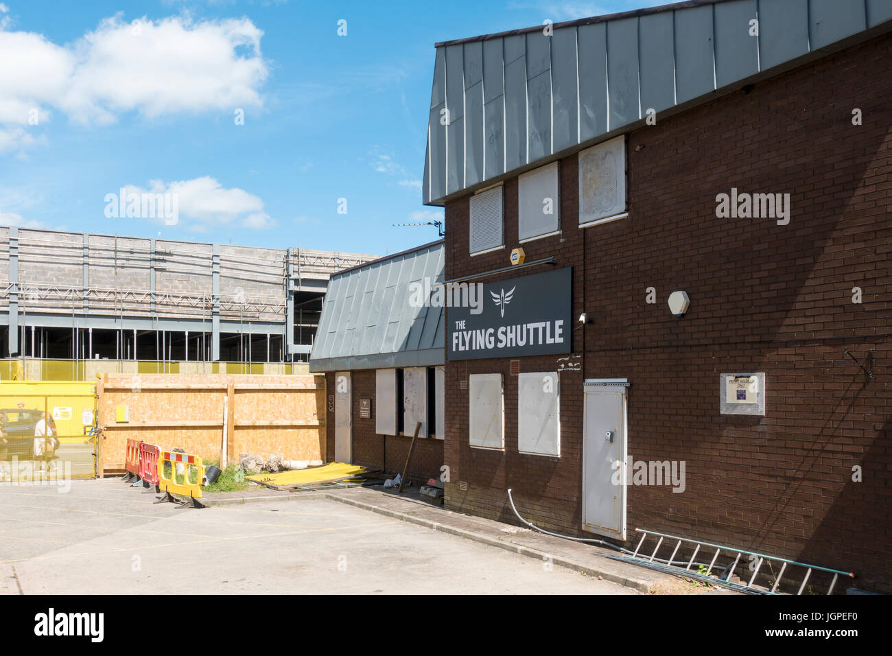 Flying shuttle hi-res stock photography and images - Alamy