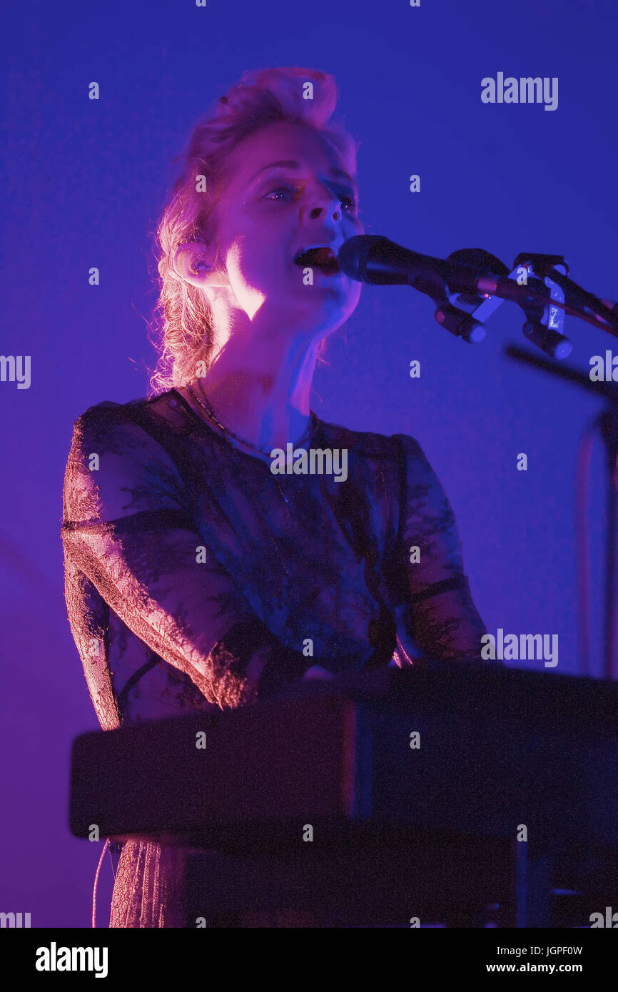 Agnes Obel Singer High Resolution Stock Photography and Images - Alamy