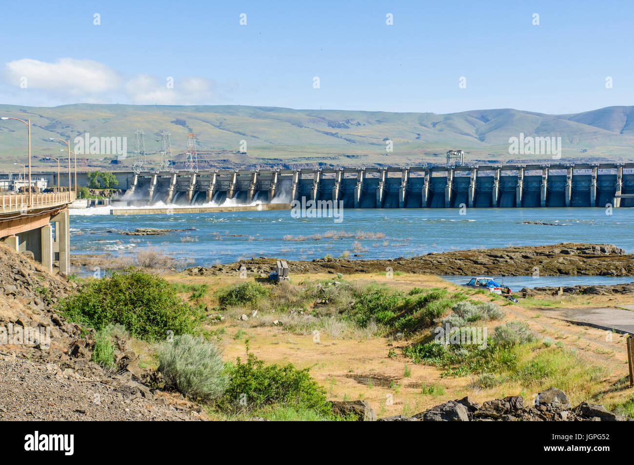 The Dalles Dam on the Columbia River produces hydroelectric power. The ...