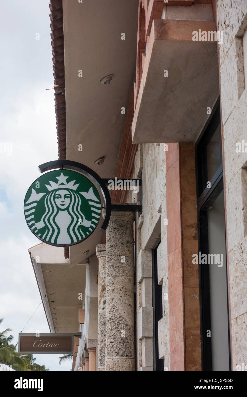 Starbucks signage cafe logo hi-res stock photography and images - Alamy