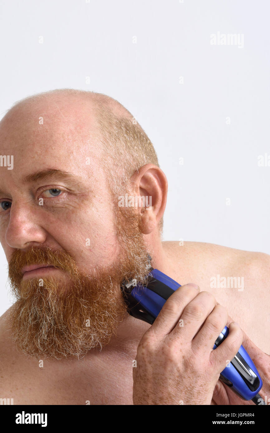 Ginger male shaving hi-res stock photography and images - Alamy