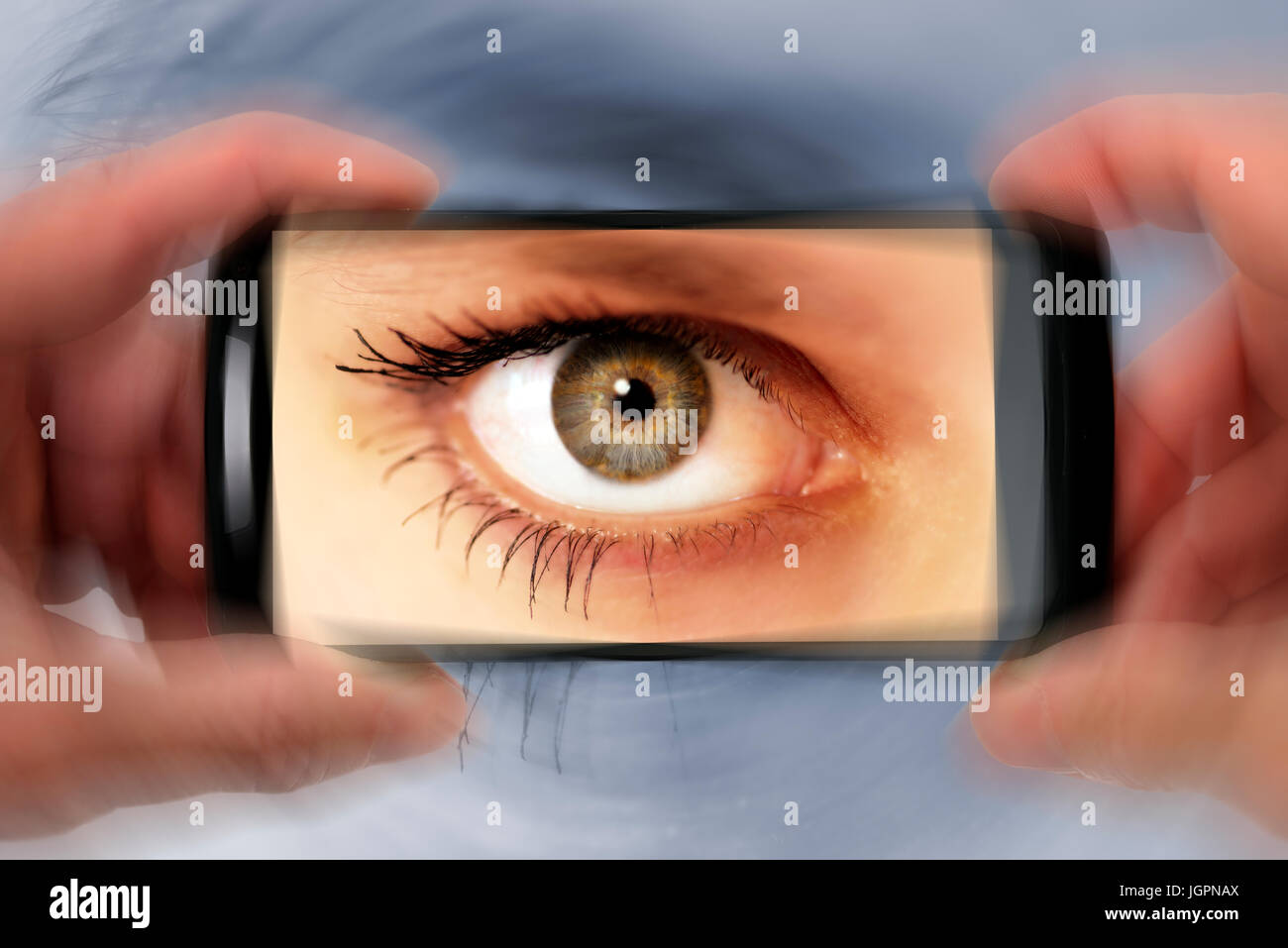 Eye in camera hi-res stock photography and images - Alamy
