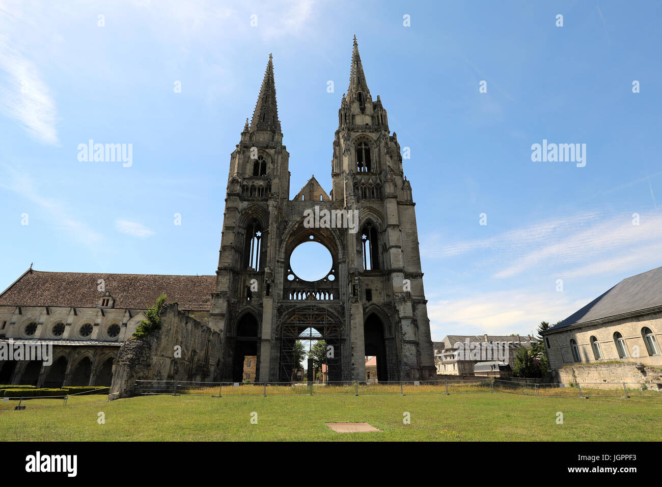 Soissons ruined abbey hi-res stock photography and images - Alamy