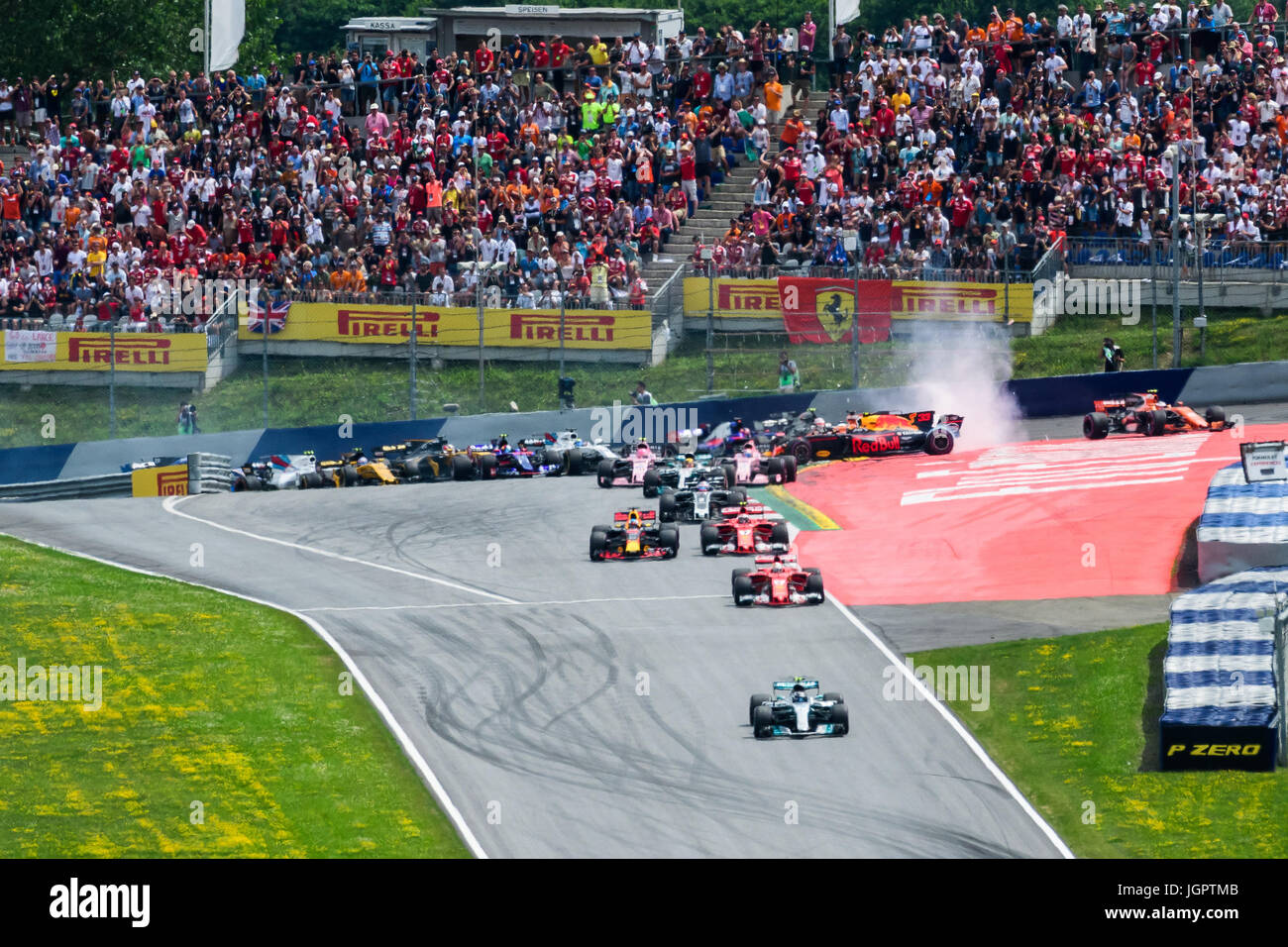 F1 cars on turn hi-res stock photography and images - Alamy
